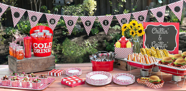 Host Your Own Dock Party! – Rent Chicago Boats